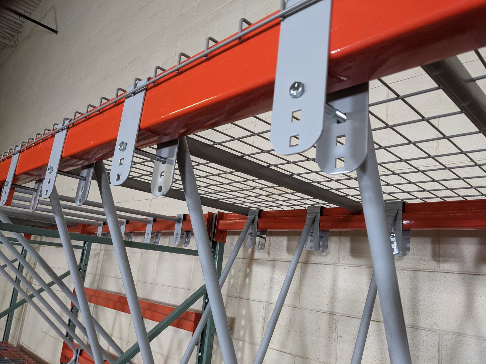 New V-Divider, 36"D x 36"H, Gray – BMH